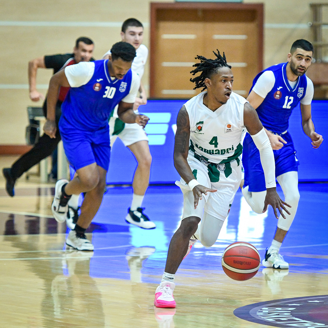 World Basketball Players | Interperformances.com